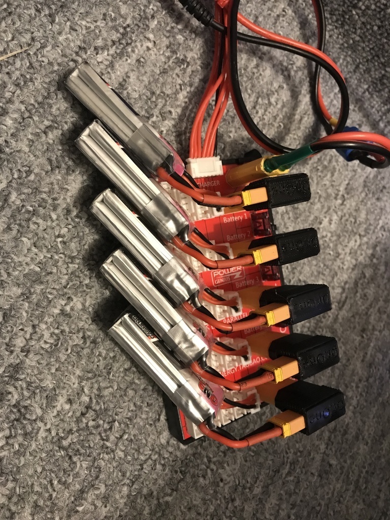 Free 3D file XT60 to XT30 adapter - case.・Object to download and to 3D ...